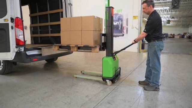 Вилочный погрузчик с самопогрузкой в автомобиль Frendix Innolift