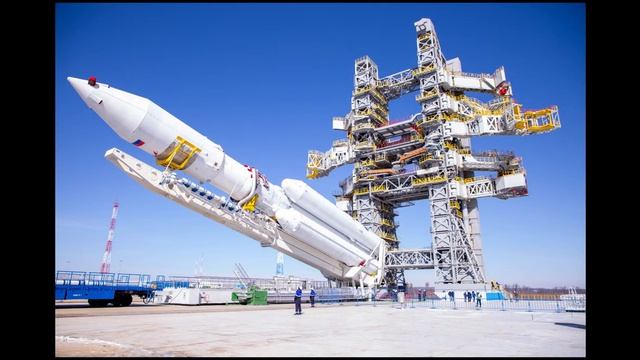 РН Ангара А5 на стартовой площадке космодрома Восточный.