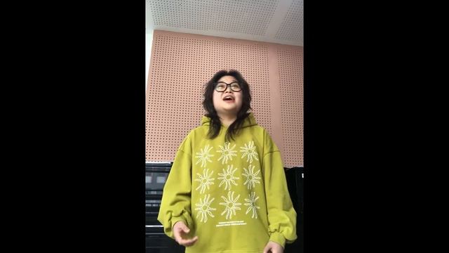 К. Тарновский. Тук, тук, тук... как сердце бьётся  — исполняет  Wang Yihan