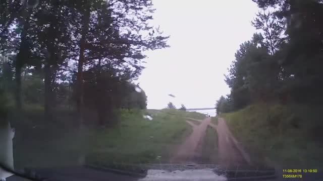 подъезд к озеру Орша Новоржевский район Псковская область для спуска лодку на воду