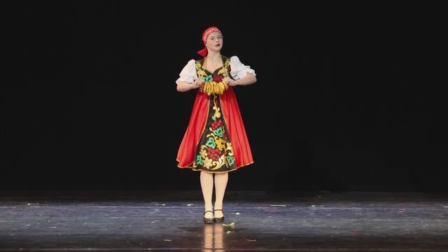 Сама кушаю – никого не слушаю