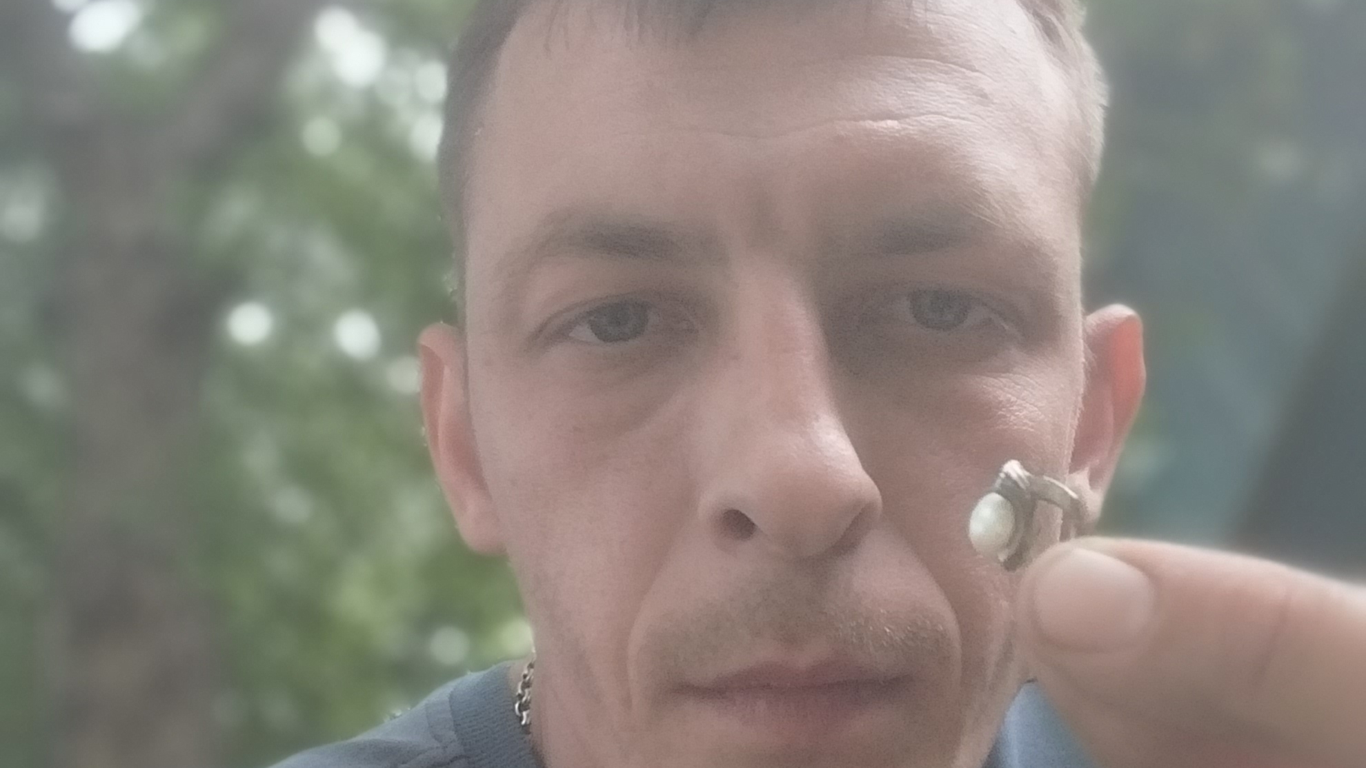 Нашёл старинную серёжку!