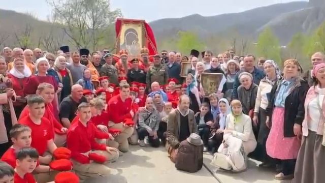 Соборное богослужение двух архипастырей в день памяти великомученика Георгия Победоносца