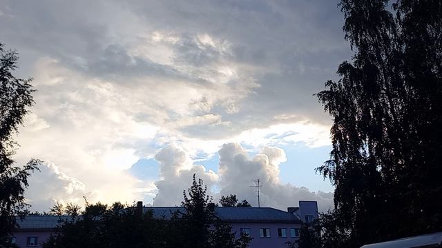 20230723_203504 - Тучи на ул. Дуси Ковальчук