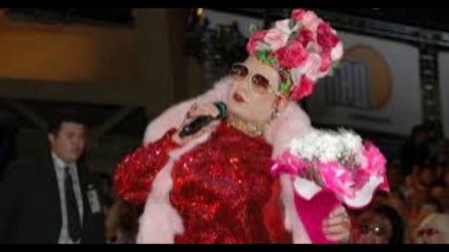 Верка Сердючка нашла способ зарабатывать на русской публике