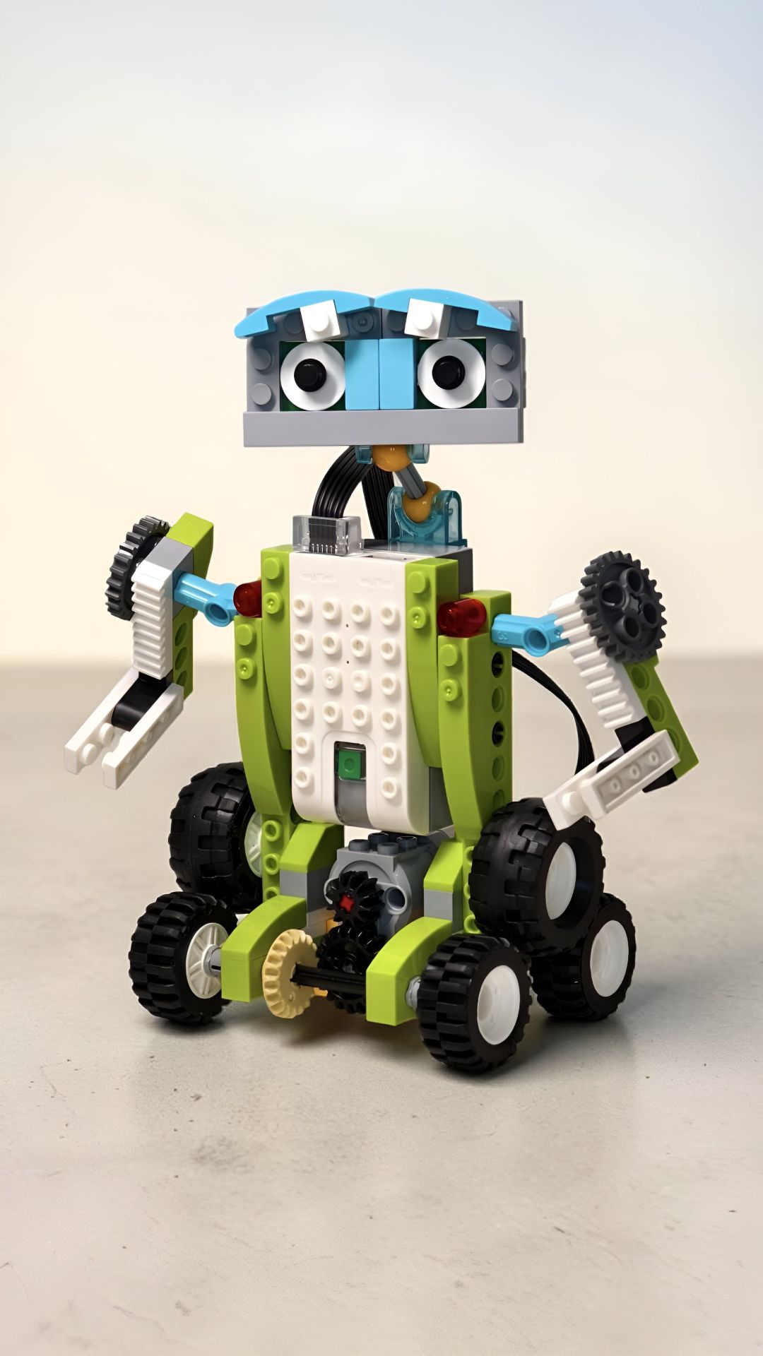 Робот Верни. Проект Wedo 2.0