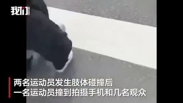 Китайская велосипедная авария. Хорошо что никто не пострадал.