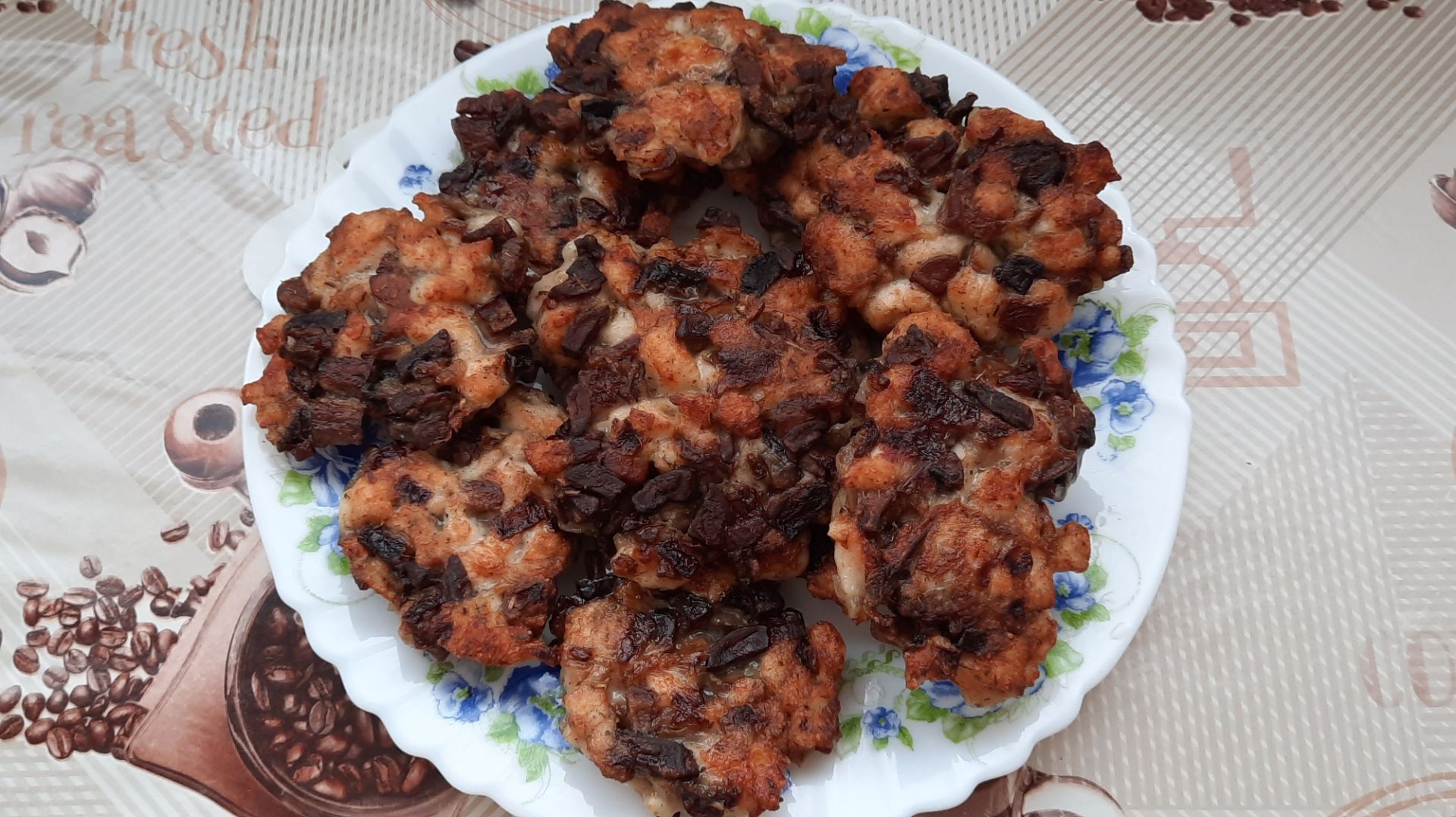 Рубленые котлеты с курицей и грибами