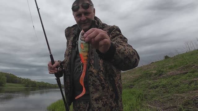 Не сломались. Потестил спинниги с болванками в 100-120 гр. С праздником Днём победы