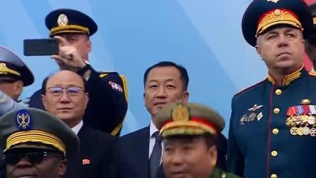 Впервые в Параде приняли участия войска КНДР