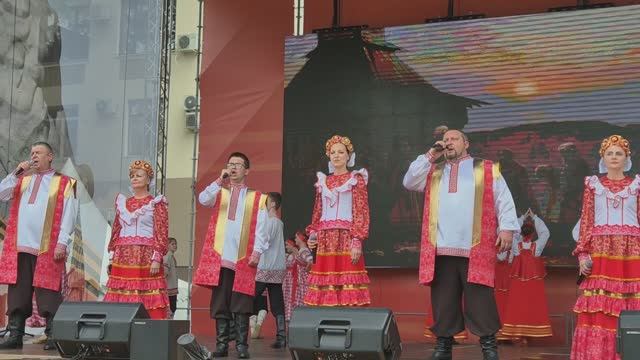 Песня АХ ТЫ РУСЬ Ансамбль Родники Концерт к 9 мая площадь флага Сочи