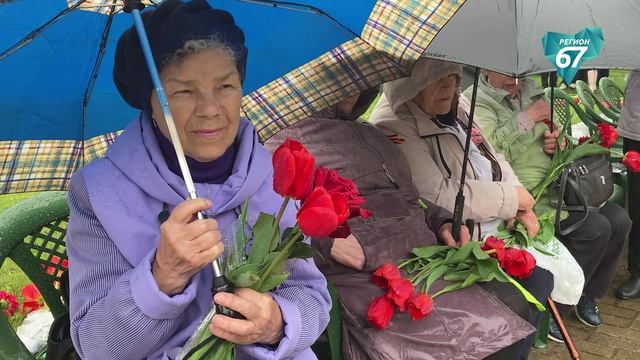 Память поколений: митинг на мемориале „Покровское воинское захоронение“ в Смоленске