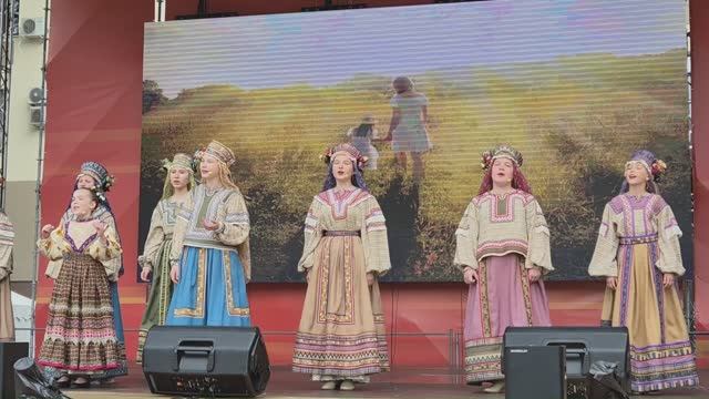 Песня РУССКАЯ Красивые песни о Родине Концерт к 9 мая площадь флага Сочи