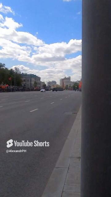 Москва - День Победы 9 мая Военная техника на Садовом кольце после  парада. Фрагмент 1