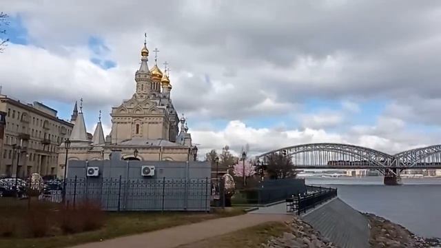 2. Скорбящая церковь на Обуховской Обороны 22.
