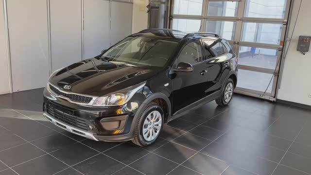Автомобиль Kia Rio X Line в автосалоне Аврора в Ростове-на-Дону (3805)