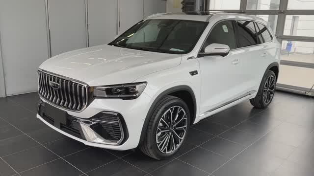 Автомобиль Geely Monjaro в автосалоне Аврора в Ростове-на-Дону (4248)