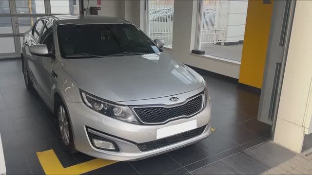 Автомобиль Kia Optima в автосалоне Аврора в Ростове-на-Дону (1715)