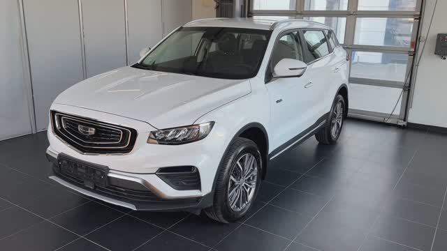 Автомобиль Geely Atlas в автосалоне Аврора в Ростове-на-Дону (7291)