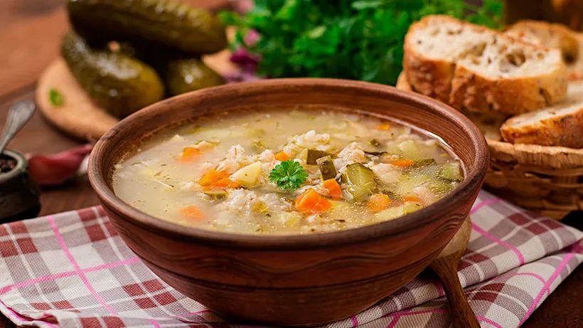 Рассольник с крупой гречневой.