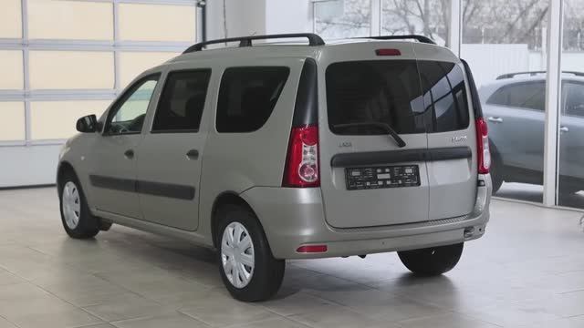 Автомобиль Lada Largus в автосалоне Комфорт Авто в Симферополе (4068)