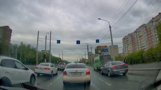 Поездка на автомобиле по Тюмени до ТРЦ "Кристалл" и в посёлок Боровский