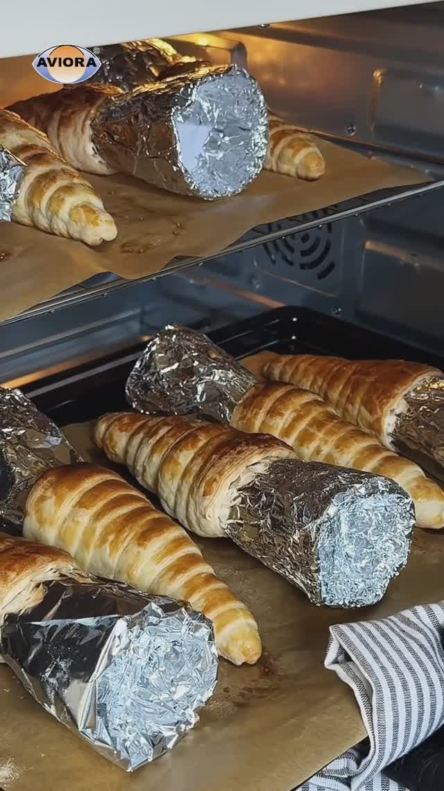 Рецепт «Слоёные трубочки с белковым кремом»