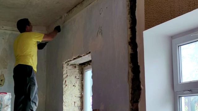 №77 Крепим пароизоляцию на потолок, штукатурим угол стены и потолка