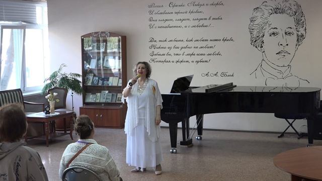 *Гляжу в озёра синие | Людмила Юрьева