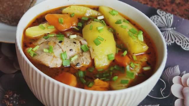 🍖🍛 Аромат на весь дом: Томленое рагу с чесноком и базиликом