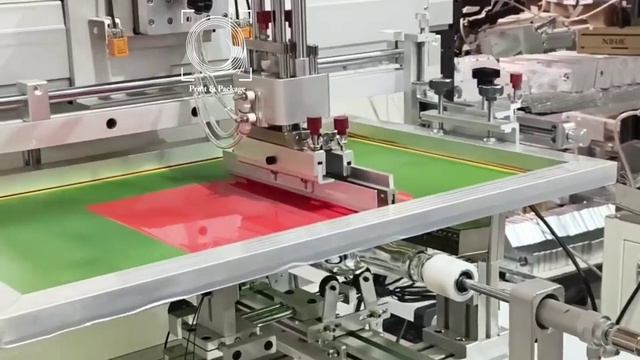 Шелкотрафаретная машина для цилиндрической продукции с УФ сушкой