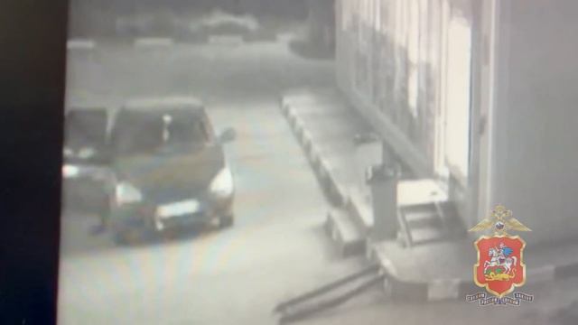 Полицейские из Раменского задержали двоих молодых людей, подозреваемых в хищении