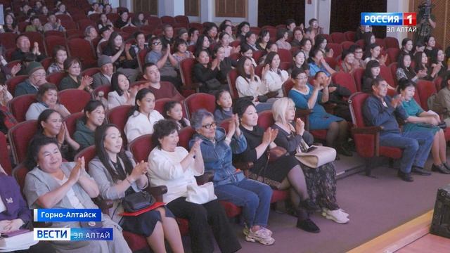 Состоялся юбилейный концерт заслуженной артистки РА Марины Саксаевой