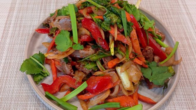 Куриные Желудочки С овощами По - Корейски