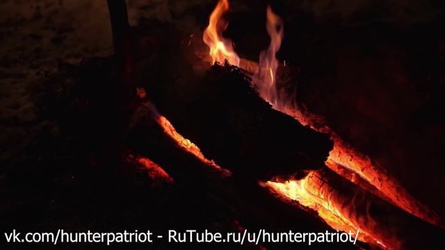 ❄️ 2 дня зимнего выживания в метель под Большой скалой — без спальника, только у костра!