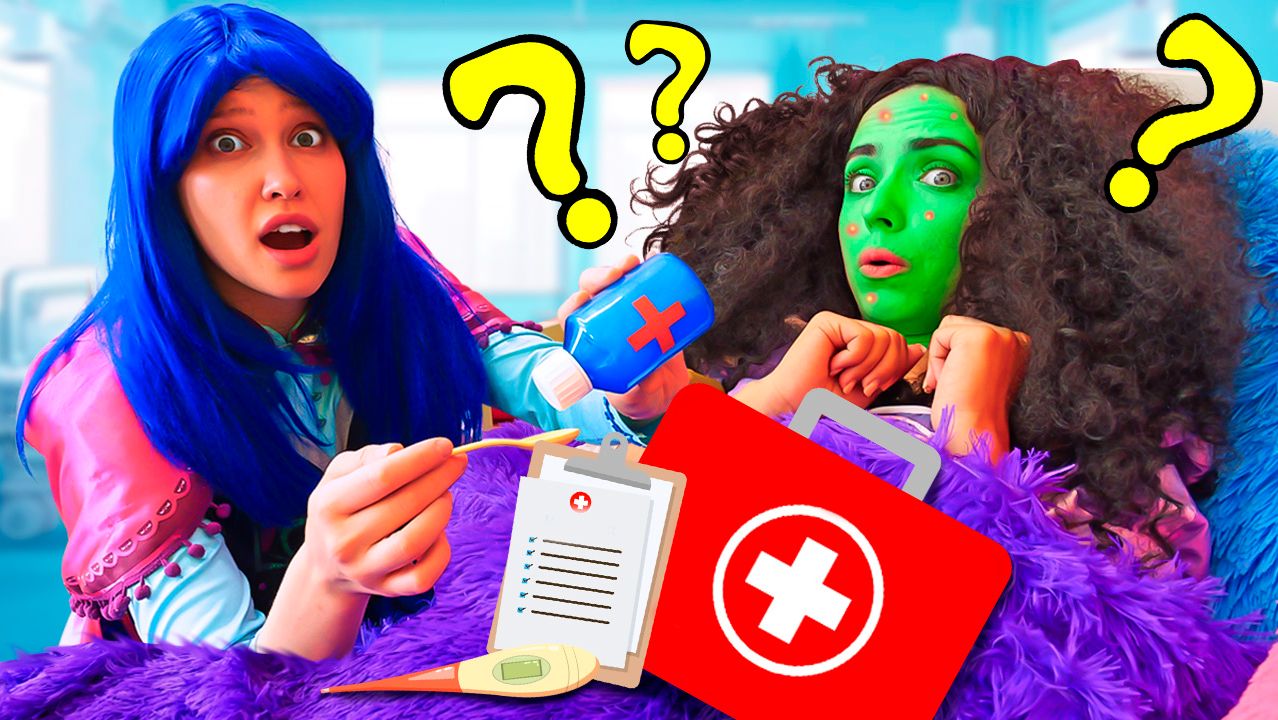 Вредные Принцессы и куклы заболели! Эпидемия! Играем в доктора 👩🍳