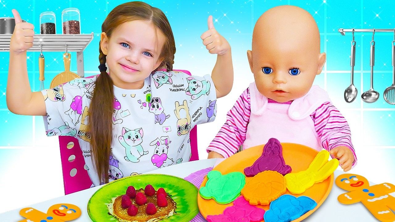 Майя делает пластилиновые блинчики для куклы Беби Бон! 🥞 Играем в готовку 🎨 | Видео для детей🍳