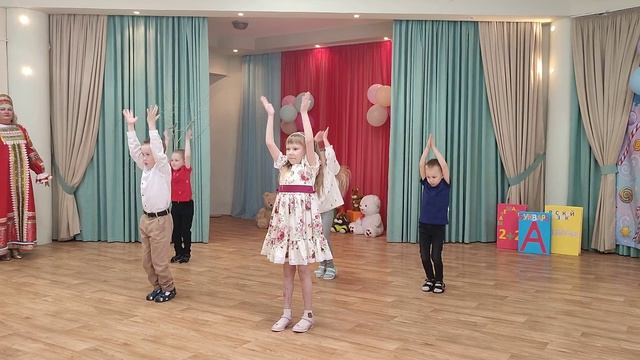 Танец на выпускной в детском саду