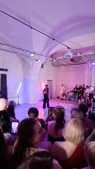 Бачата. Выступление преподавателей школы RED Д. Сметанкина и О. Осиповой