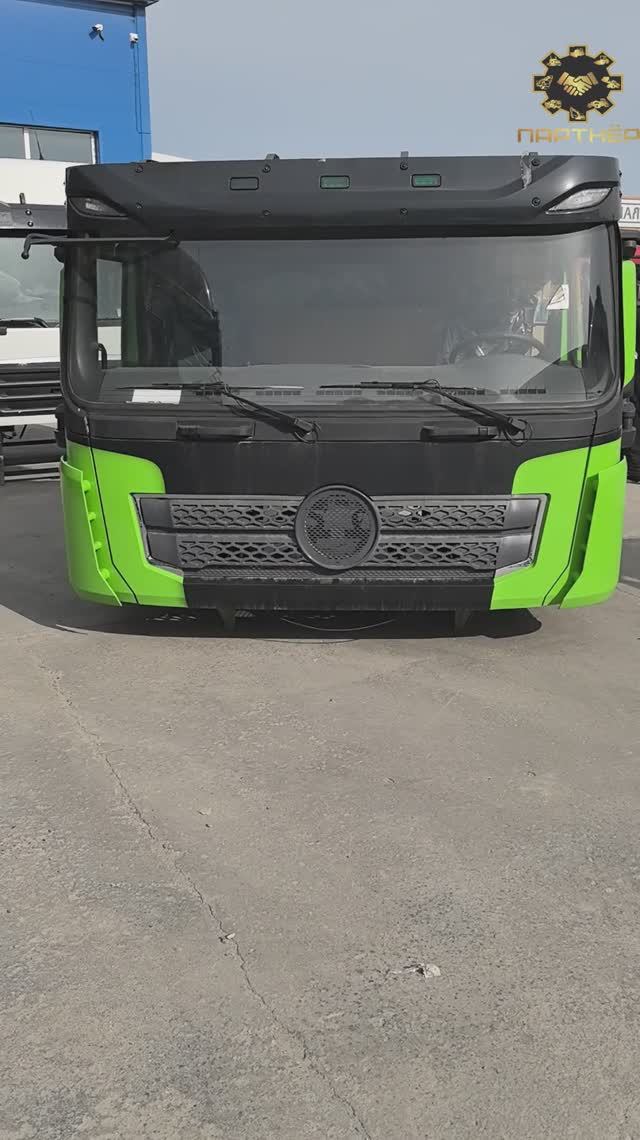 Обзор кабины в сборе Shacman X3000 цвет зелёный Самосвал под Cummins