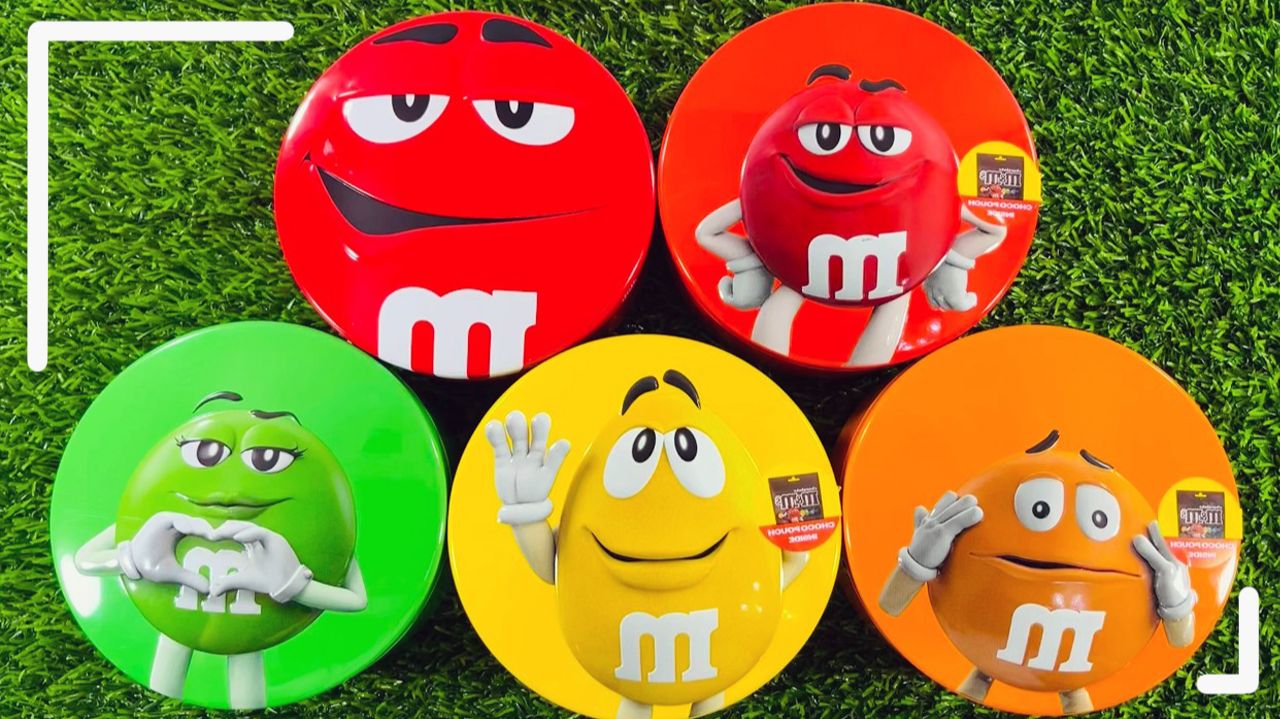 Мультики для детей. M&M's Конфетки в 5 ярких больших баночках. Сладкие Мультики конфетки