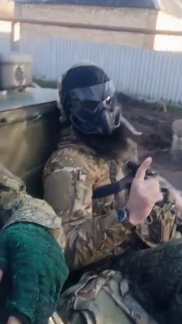 "За святую Россию дон, аллаху акбар!"  В «Ахмат» завезли кибермаски для съемок новых тиктоков.