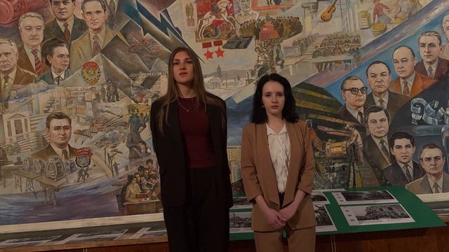 На фотовыставке «Освобождение. Мир народам» в музее истории ДонНТУ
