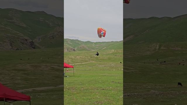 Посадки на параплане из 8-го раунда парапланеризм полёты на параплане в мишень на точность посадки