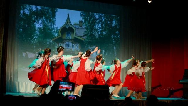 Танец "Вредные царевны" - Хореографический коллектив "Феникс"