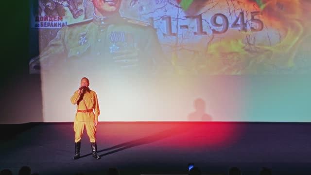 "От героев былых времён..." Поёт Григорий Гресь. Вступление- читает Михаил Сотников.