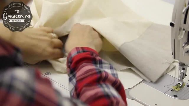 Как соединить жилет с подкладкой.  Уроки кройки и шитья в школе GRASSER.
