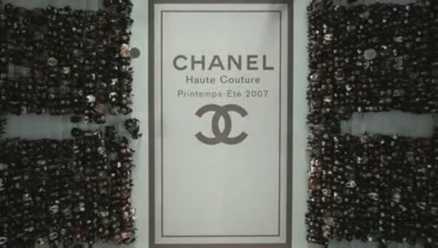 Показ женской коллекции Chanel весна-лето 2007