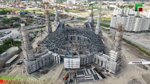 Рамзан Кадыров проинспектировал ход работ на ключевых строительных площадках Грозного