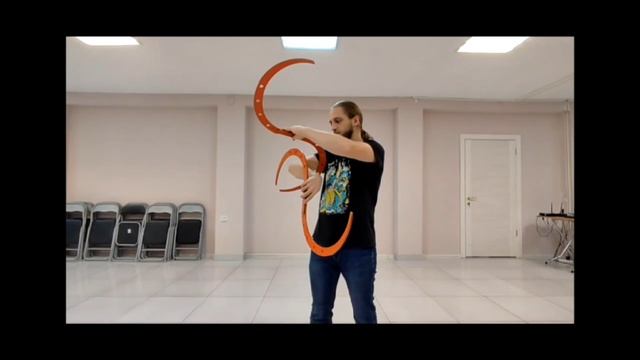 Не классическая шагающая фронтальная бабочка.